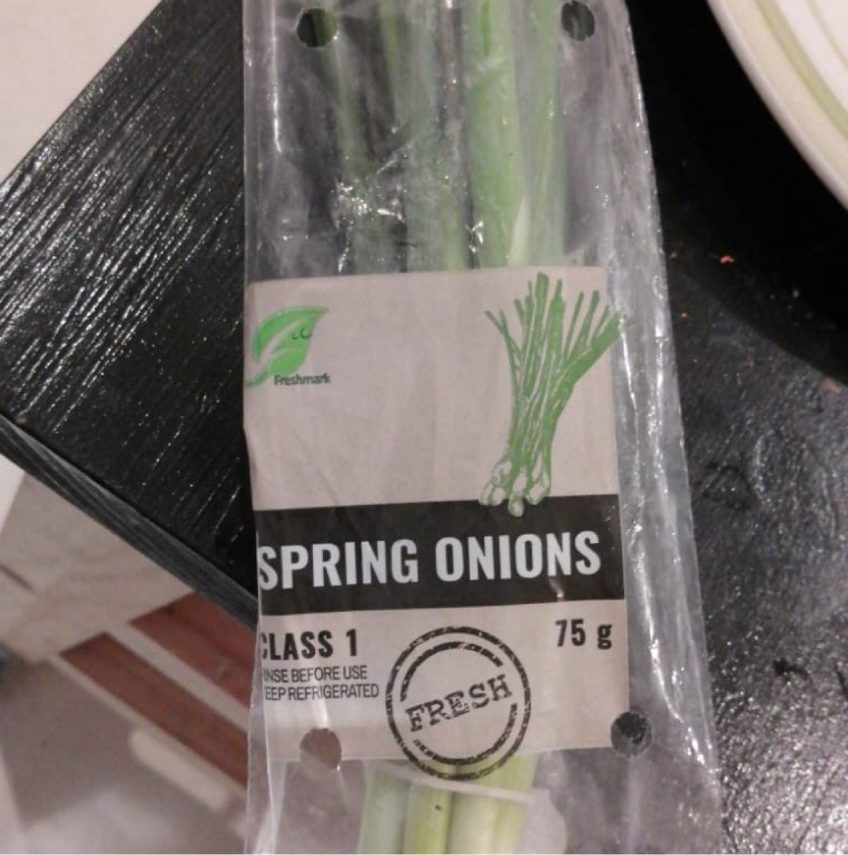 Spring onion from Freshmark - Vegan Product Reviews & Ratings | abillion