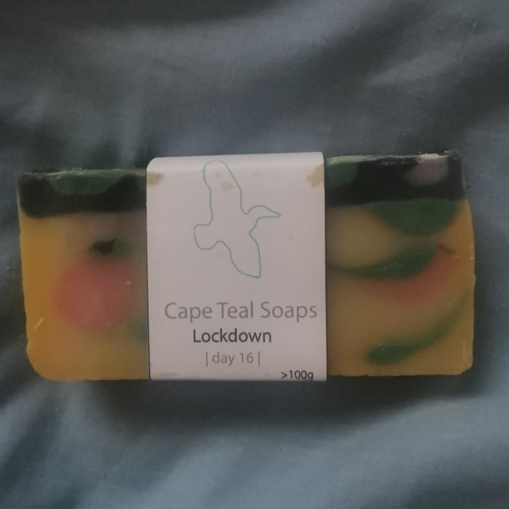 Cape Teal Soaps Day 16 – Droplet and Stick Swirl with Lemon and ...