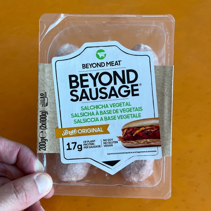 Beyond Meat Beyond Sausage Brat Original Review | abillion