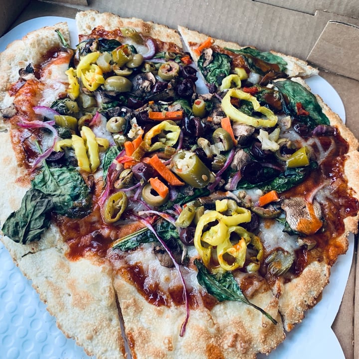 Azzip Pizza Bloomington, United States BBQ Pizza Review | abillion