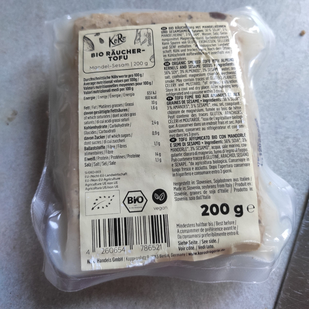 Bio raucher-tofu mandel-sesam from Koro - Vegan Product Reviews ...