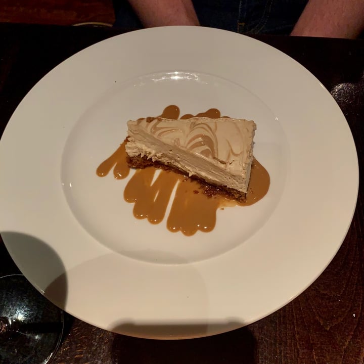 Gusto United Kingdom Vegan Biscoff Cheesecake Review | abillion