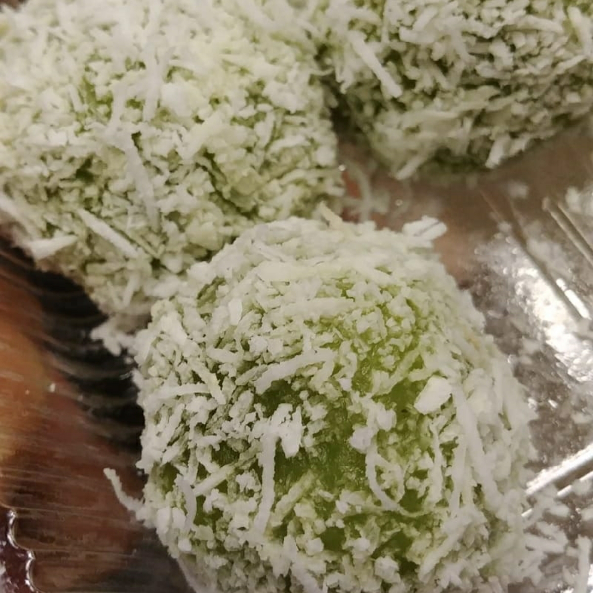 Ondeh Ondeh from Bengawan solo - Vegan Product Reviews & Ratings | abillion