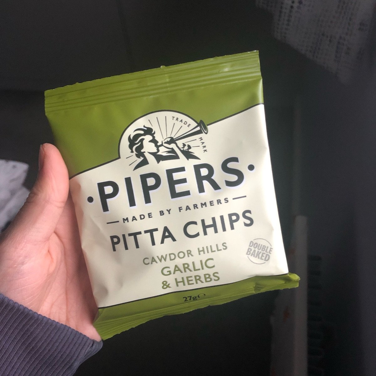 Garlic & Herb Pitta Chips from Pipers - Vegan Product Reviews & Ratings ...