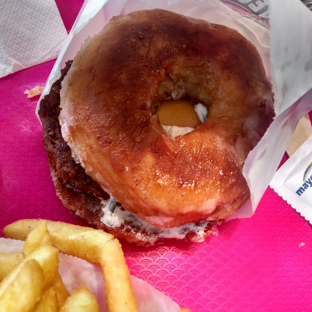 VEGAN FOX Donut burger Reviews | abillion