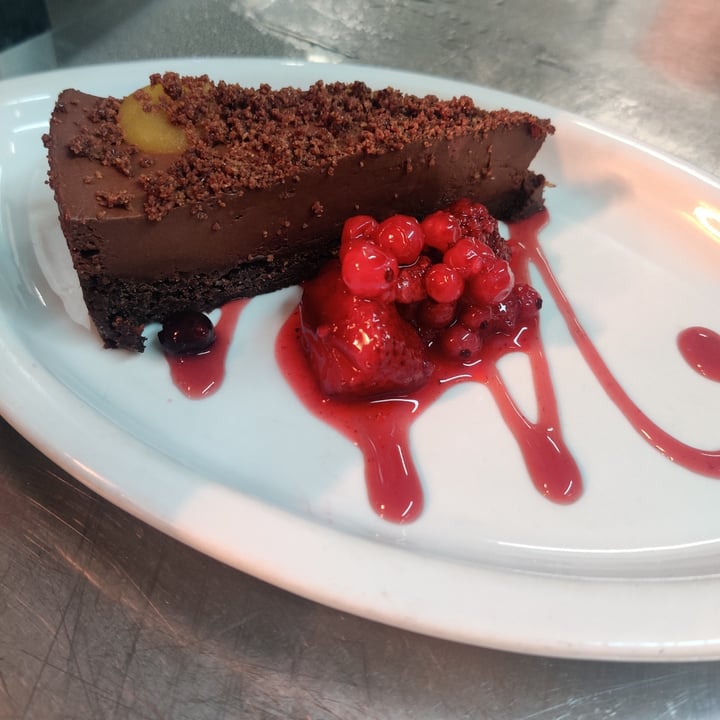 Fox @ Connaught United Kingdom Chocolate Orange Cake Review | abillion