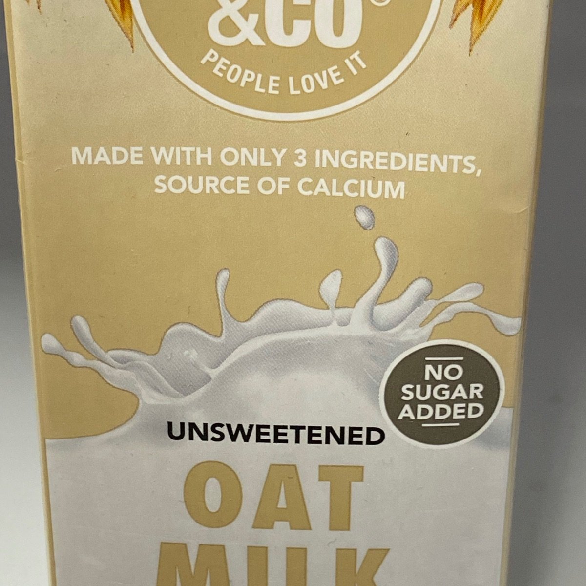 Unsweetened Oat Milk from Earth & Co - Vegan Product Reviews & Ratings ...