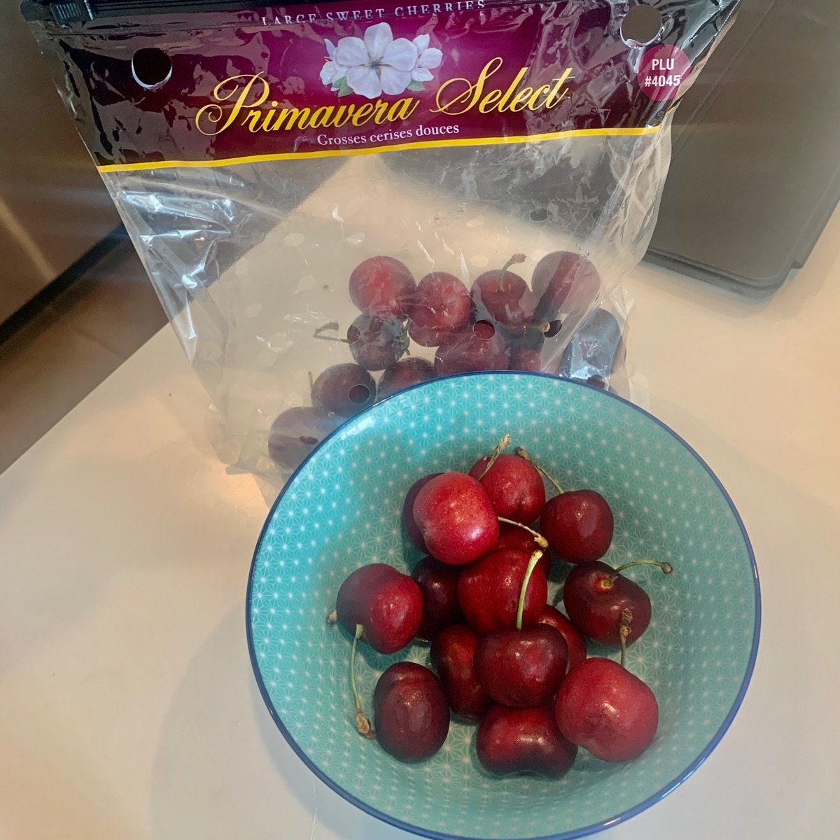 Large Sweet Cherries from Primavera Select - Vegan Product Reviews ...