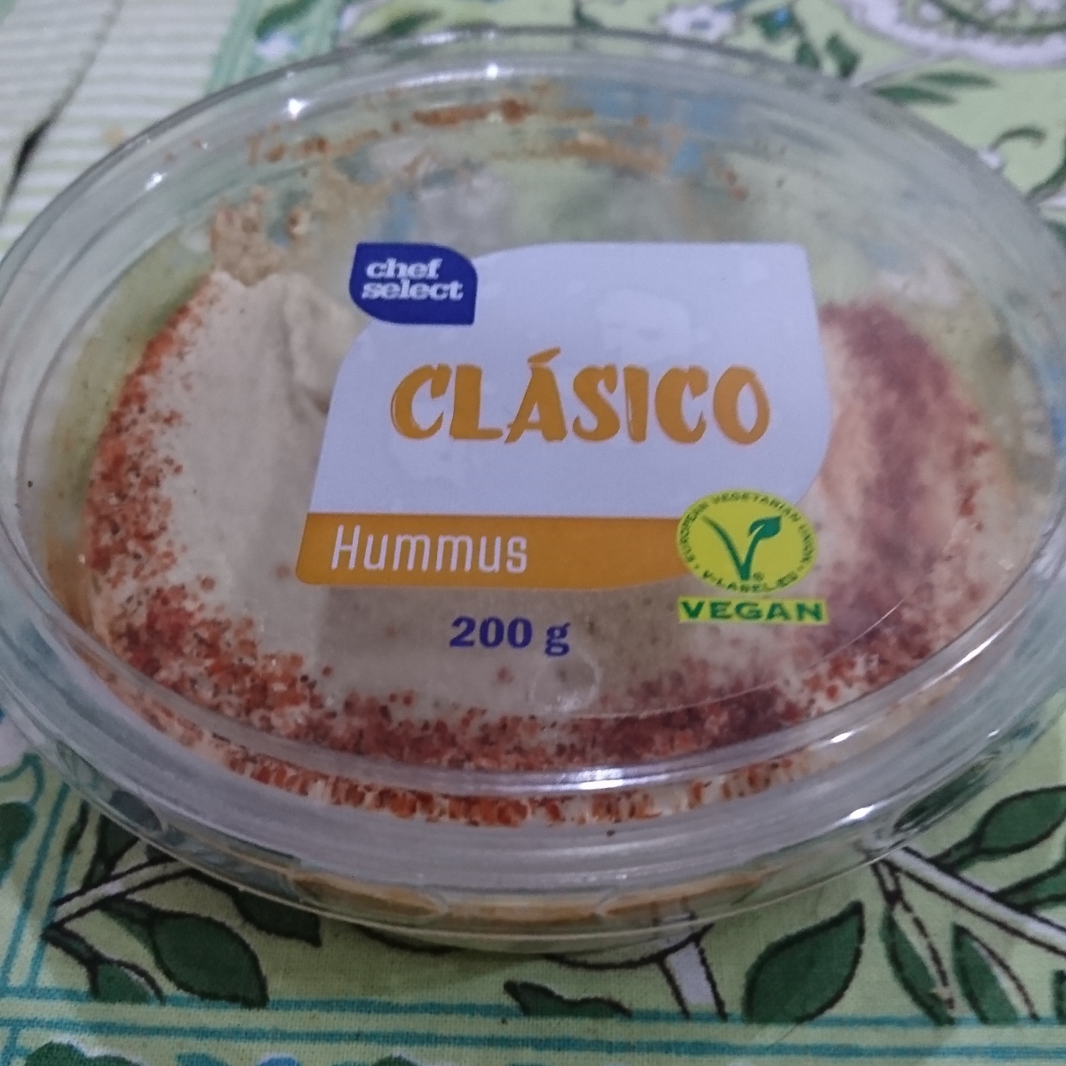 Clásico Hummus from Chef Select - Vegan Product Reviews & Ratings ...