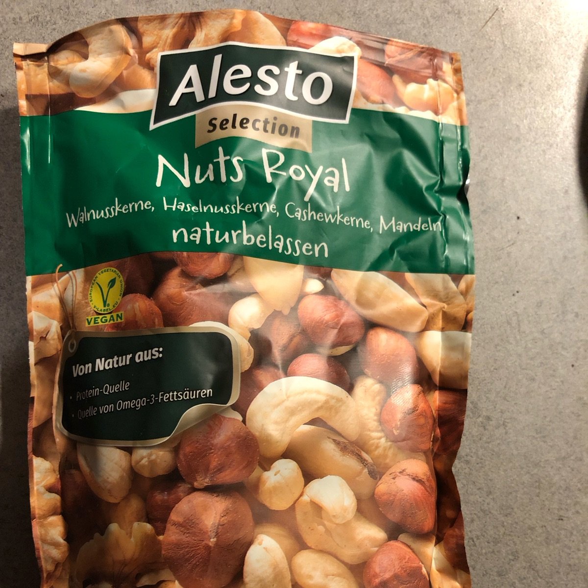 Nuts Royal from Alesto Selection - Vegan Product Reviews & Ratings | abillion