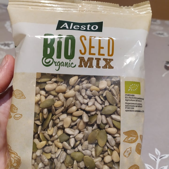 Alesto Seed mix Review | abillion