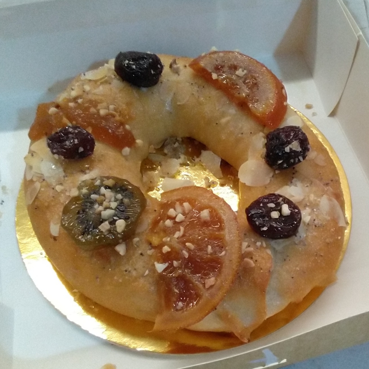 Tortell de Reis from La Fabrique - Vegan Product Reviews & Ratings ...