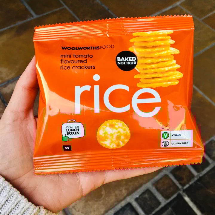 Woolworths Food Mini Tomato Flavoured Rice Crackers Review | abillion