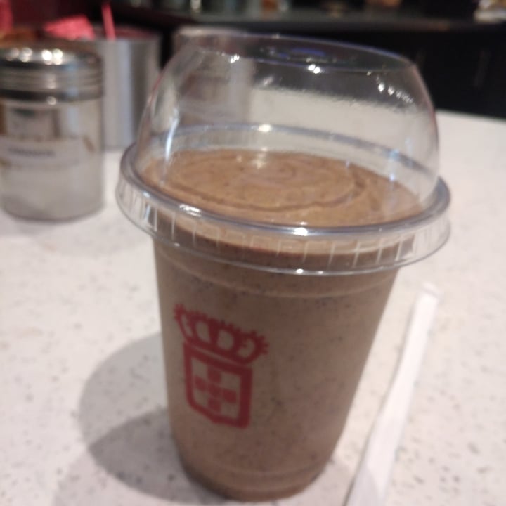 vida e caffè Wembley Square Cape Town, South Africa The Almond Smoothie ...