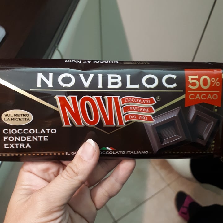 Novi Novibloc fondente 50% Review | abillion