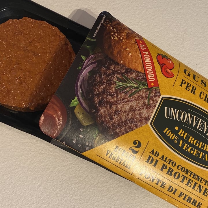 Unconventional Burger Vegetale Al Pomodoro - Tomato Burger Review ...