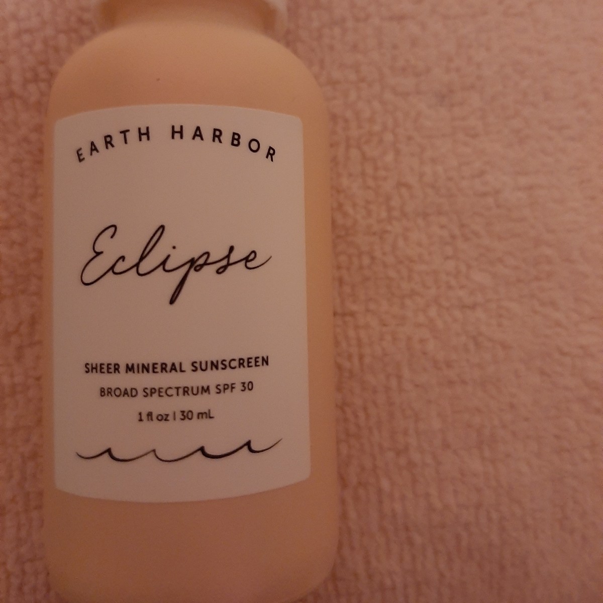 Eclipse sheer mineral sunscreen from Earth Harbor - Vegan Product ...