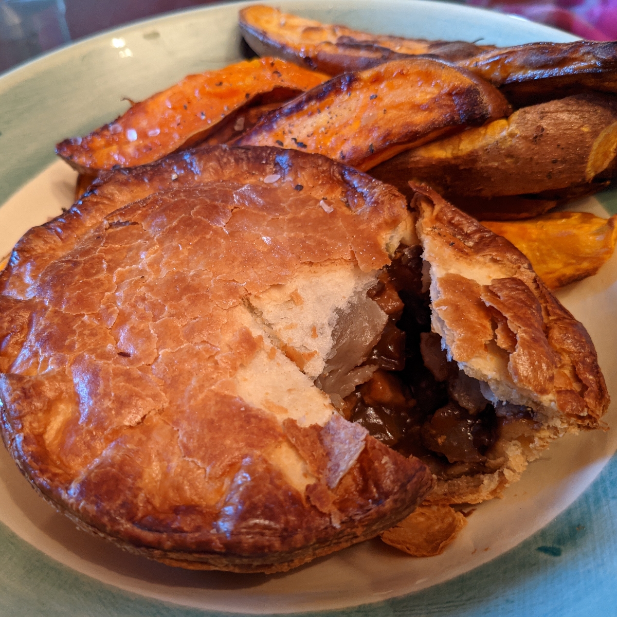 Meat free steak and gravy puff Pastry pie from ASDA - Vegan Product ...