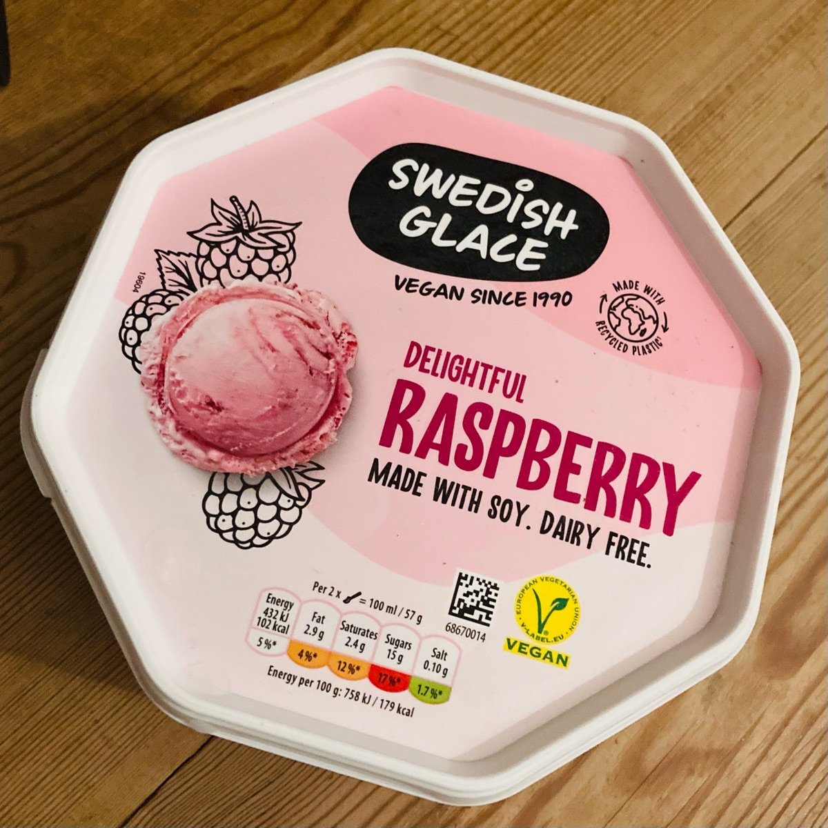 raspberry ice cream from Swedish Glace - Vegan Product Reviews ...