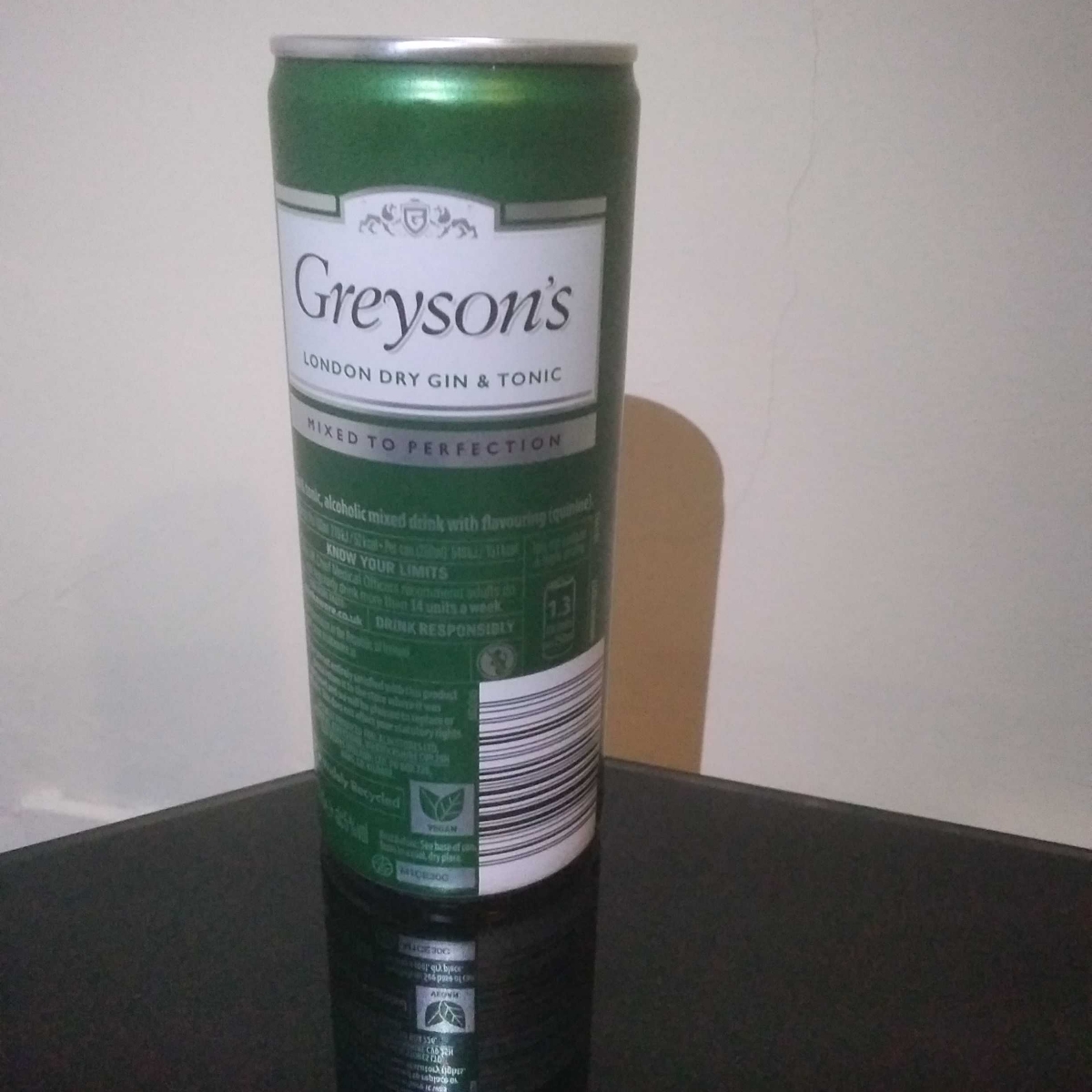 PREMIUM LONDON DRY GIN & TONIC from Greyson's - Vegan Product Reviews ...