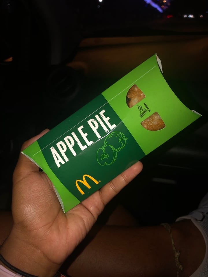 Mcdonalds Orchard, Singapore Apple Pie Review | abillion