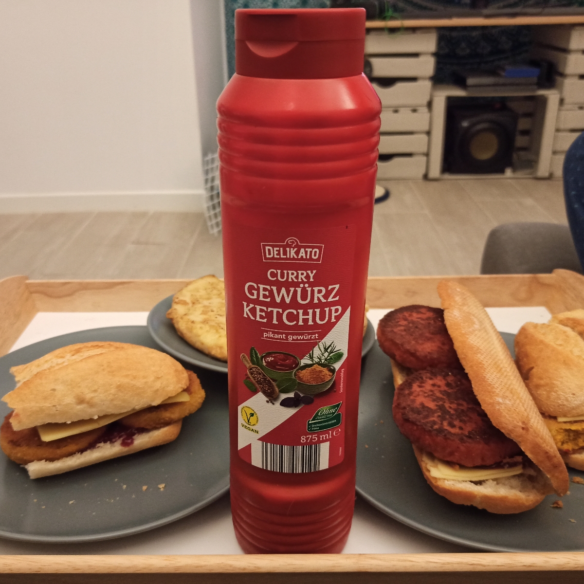 Ketchup con curry picante from delikato - Vegan Product Reviews ...