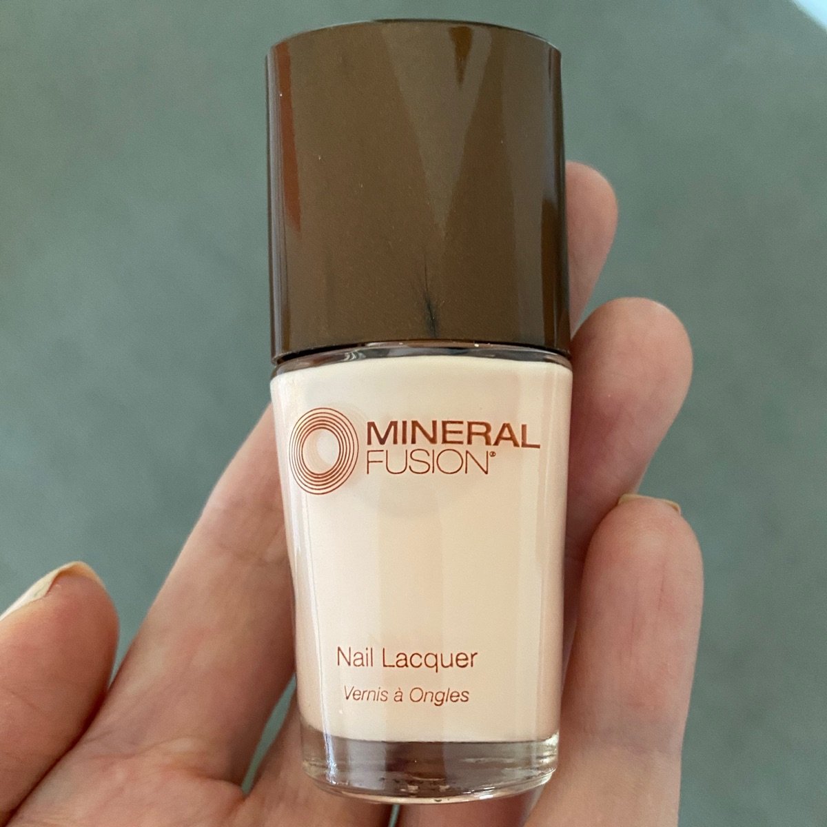 Nail Lacquer - Blushing Crystal at Mineral fusion - Review by @beckyyy ...