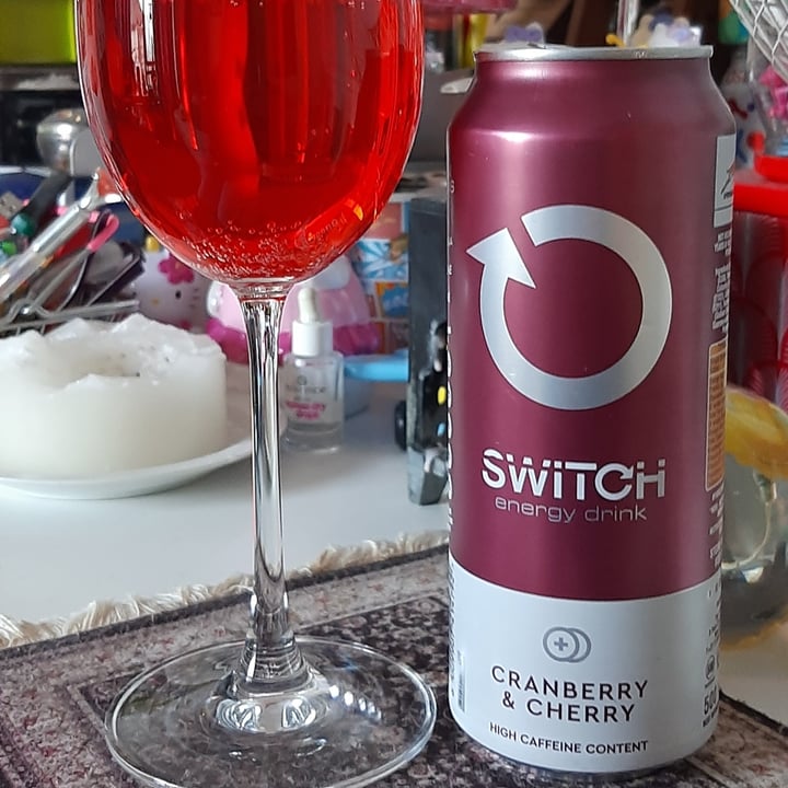 Switch energy drinks Cranberry Cherry Review | abillion
