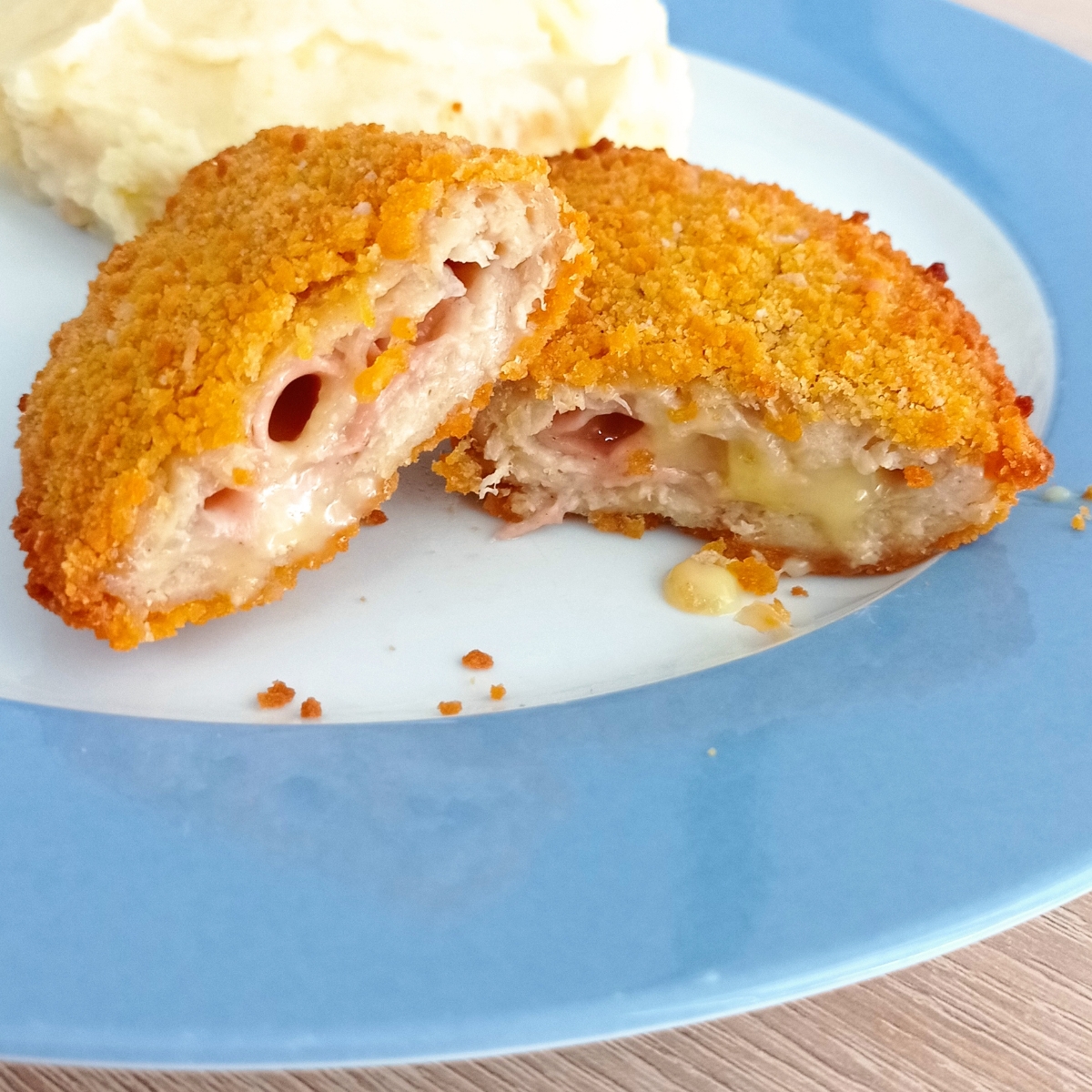 Crispy Blue at Vegan Deli - Review by @koyott | abillion