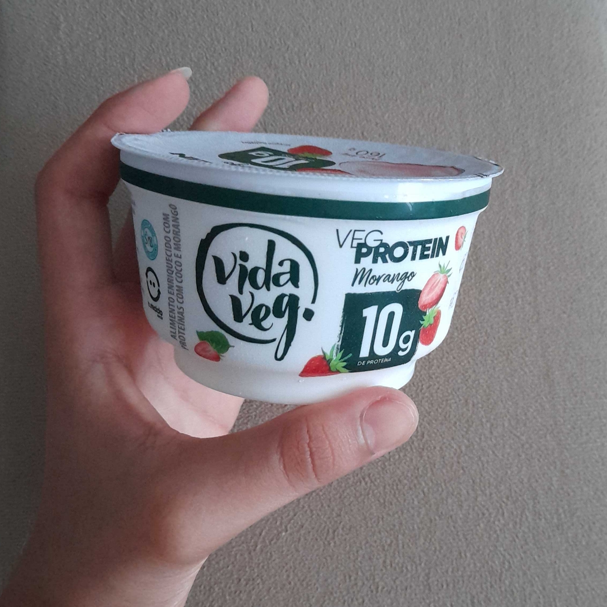 Iogurte Grego Proteina de Morango from Vida Veg - Vegan Product Reviews ...