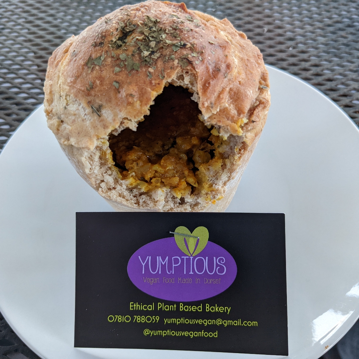 Naan Bread Pies from Yumptious - Vegan Product Reviews & Ratings | abillion