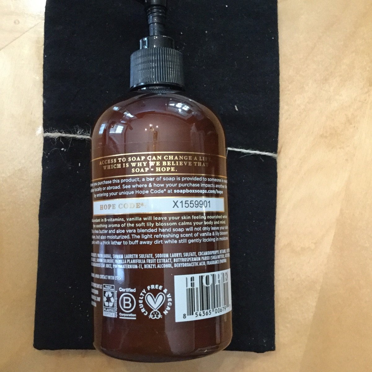 Liquid hand soap Vanilla & lily blossom from Sb soapbox - Vegan Product ...