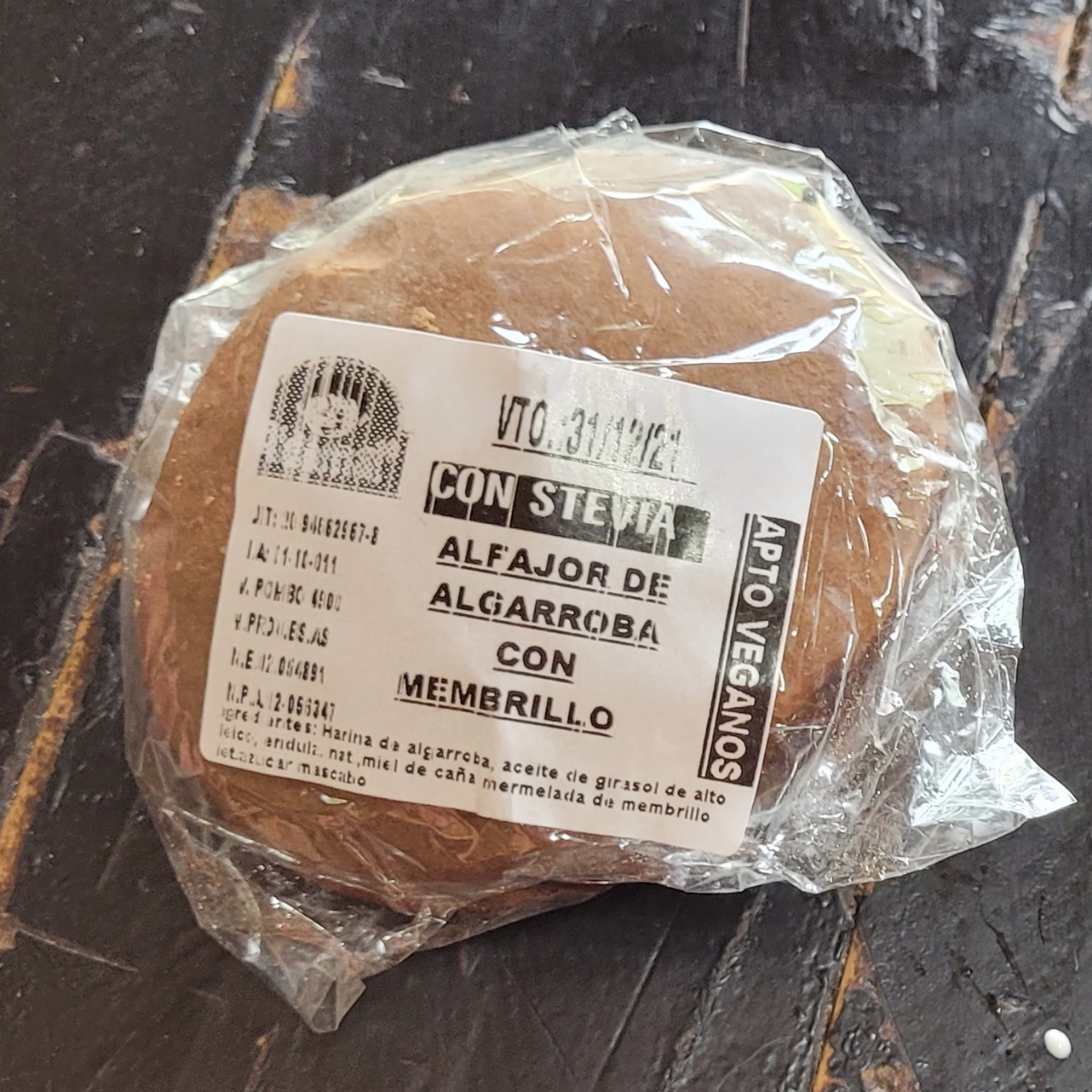 Alfajor De Algarroba Con Membrillo from Aldomar - Vegan Product Reviews ...