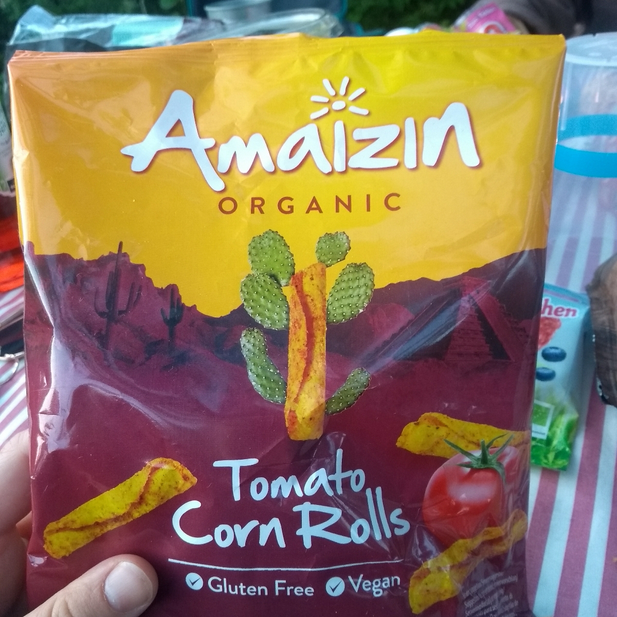 Tomato corn rolls from Amaizin - Vegan Product Reviews & Ratings | abillion