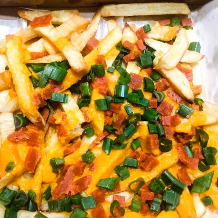 Vegandhi Papas Con Cheddar Bacon Y Verdeo Review | abillion