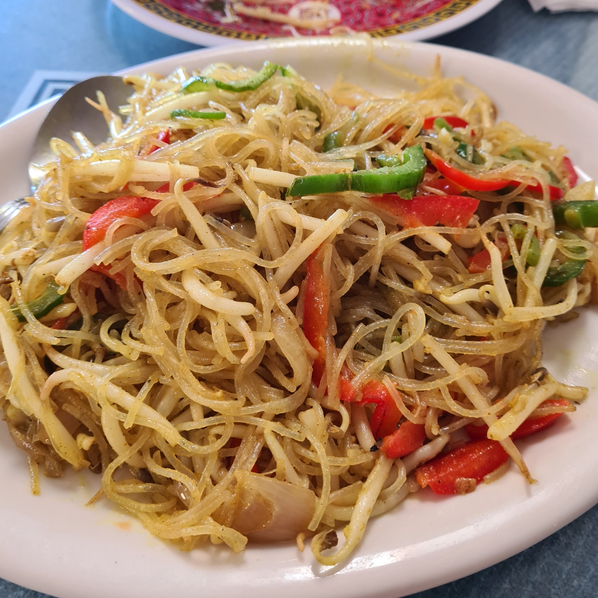 Singaporian Noodles at Little Peking, Fresno - Vegan Dish Reviews ...