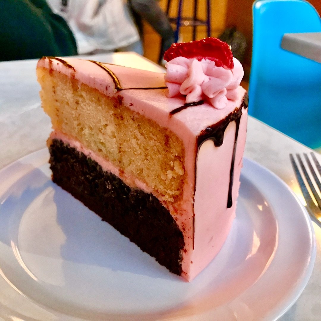 Capitol Neapolitan Cake Slice Reviews | abillion