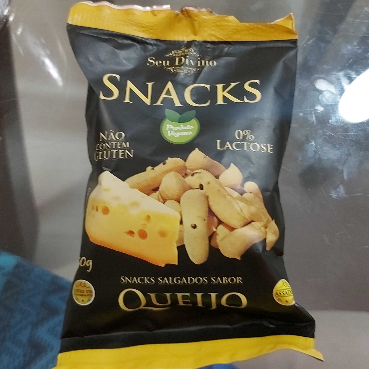 Snacks sabor queijo from Seu Divino - Vegan Product Reviews & Ratings ...