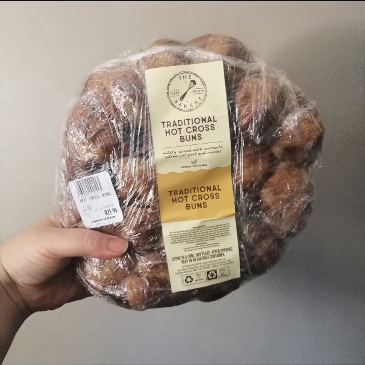 Traditional Hot Cross Buns Ring from The Bakery @ Checkers - Vegan ...