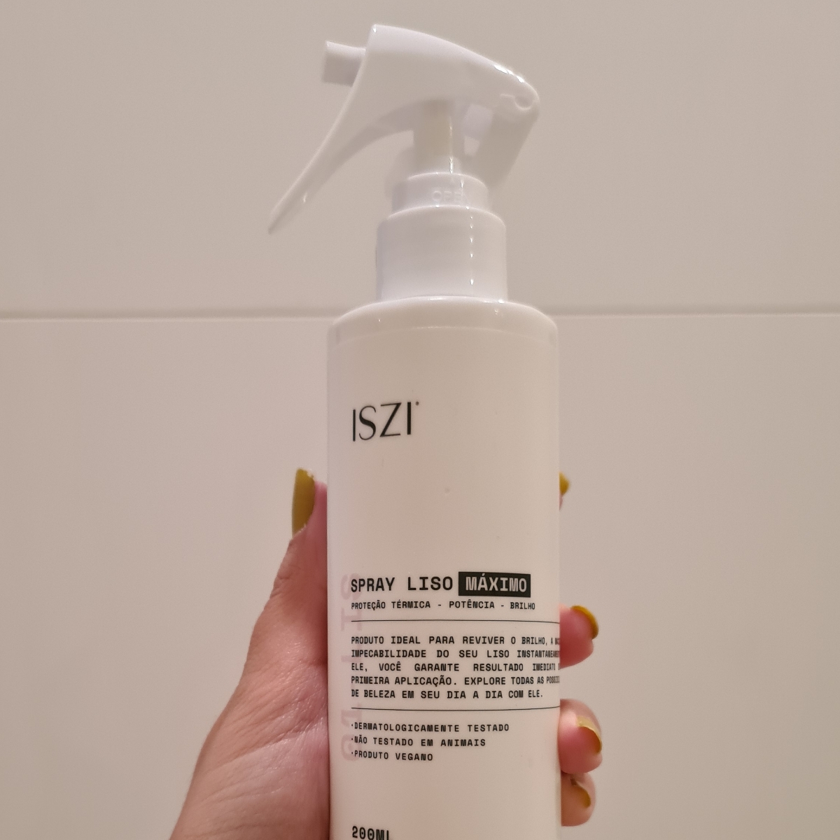Spray Liso Máximo from Iszi - Vegan Product Reviews & Ratings | abillion