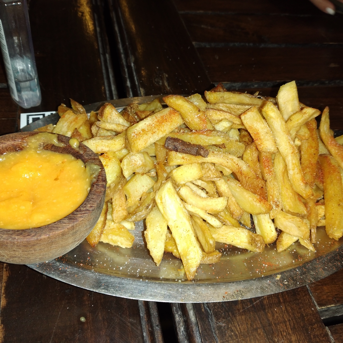 Papas fritas con Cheddar at SHIPIBO Bistro Amazonico, Buenos Aires ...