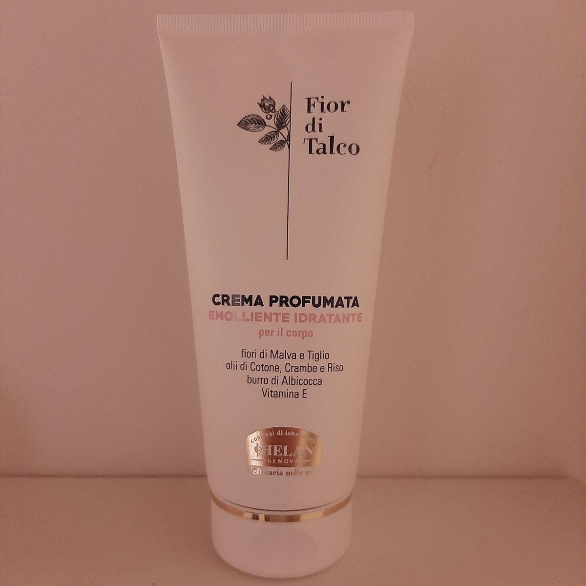 Crema profumata fior di talco from Helan - Vegan Product Reviews & Ratings | abillion