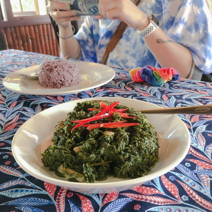 Lepau Restaurant Kuching, Malaysia Daun Ubi Goreng With Tepus Review ...