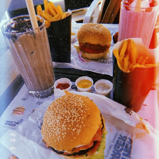 Mother Burger - Roma, Lisbon – Top Rated Vegan Dishes & Reviews | abillion