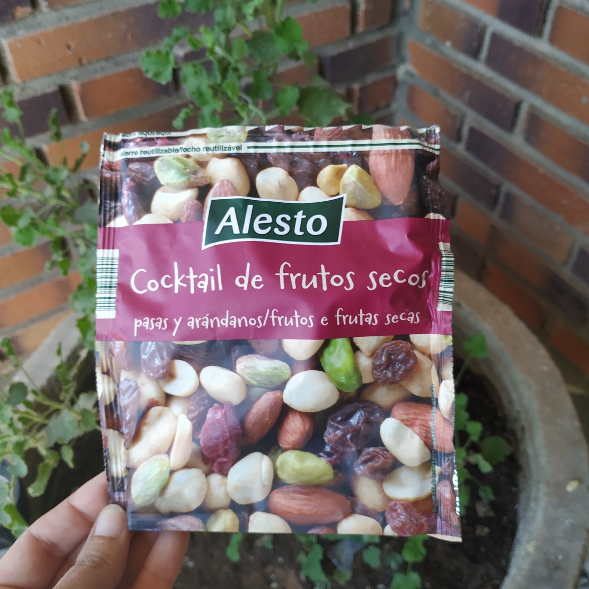 Cocktail de Frutos Secos pasas y arándanos from Alesto - Vegan Product Reviews & Ratings | abillion