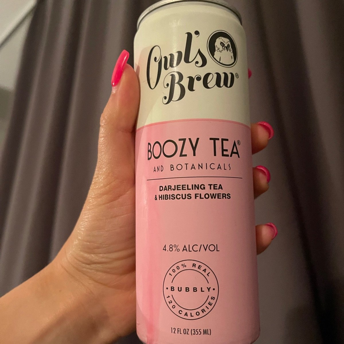 Boozy tea Darjeeling tea & hibiscus flowers from Owl’s brew - Vegan ...