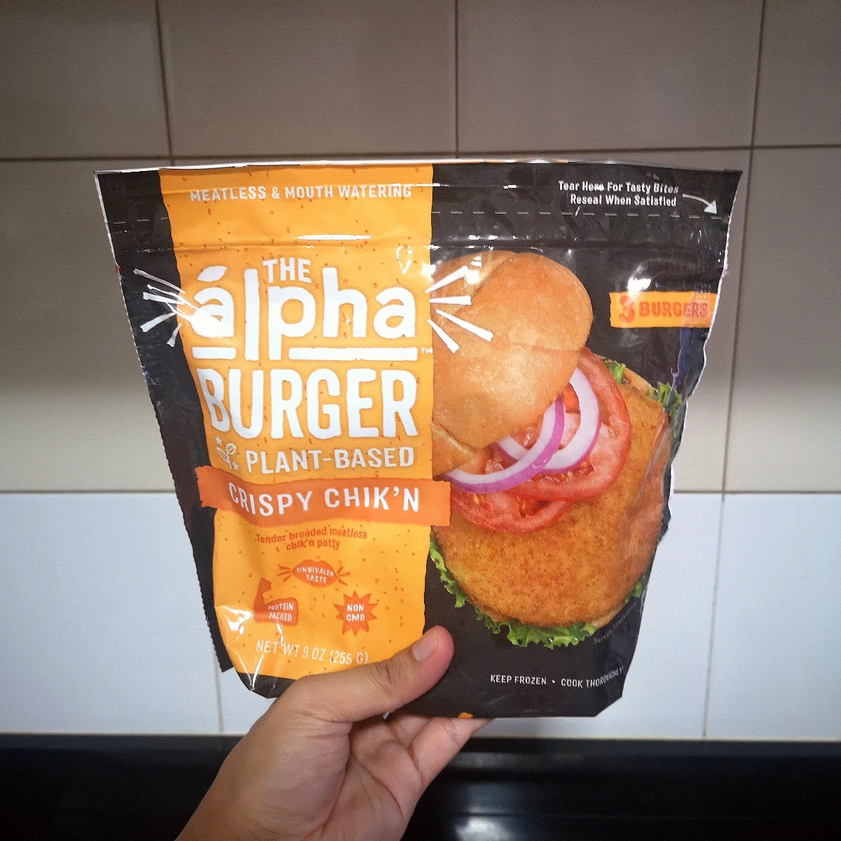 Crispy Chik'n Burger from Alpha Foods - Vegan Product Reviews & Ratings ...