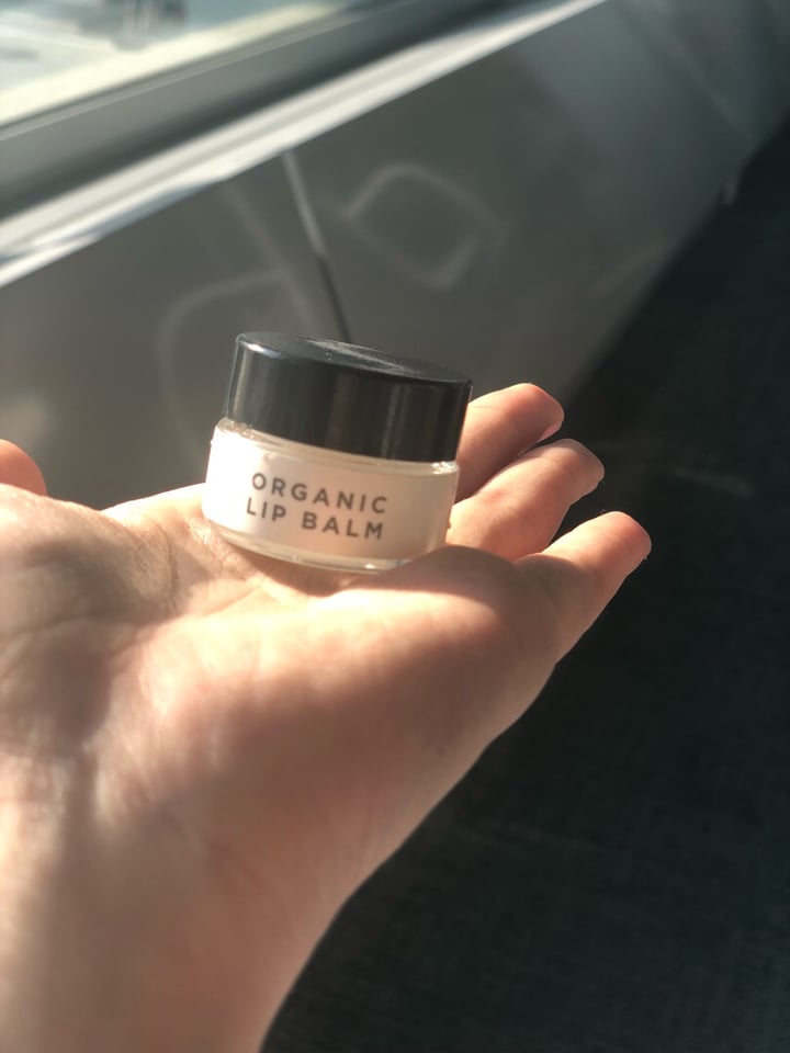 By Sarah London Organic lip balm Review | abillion