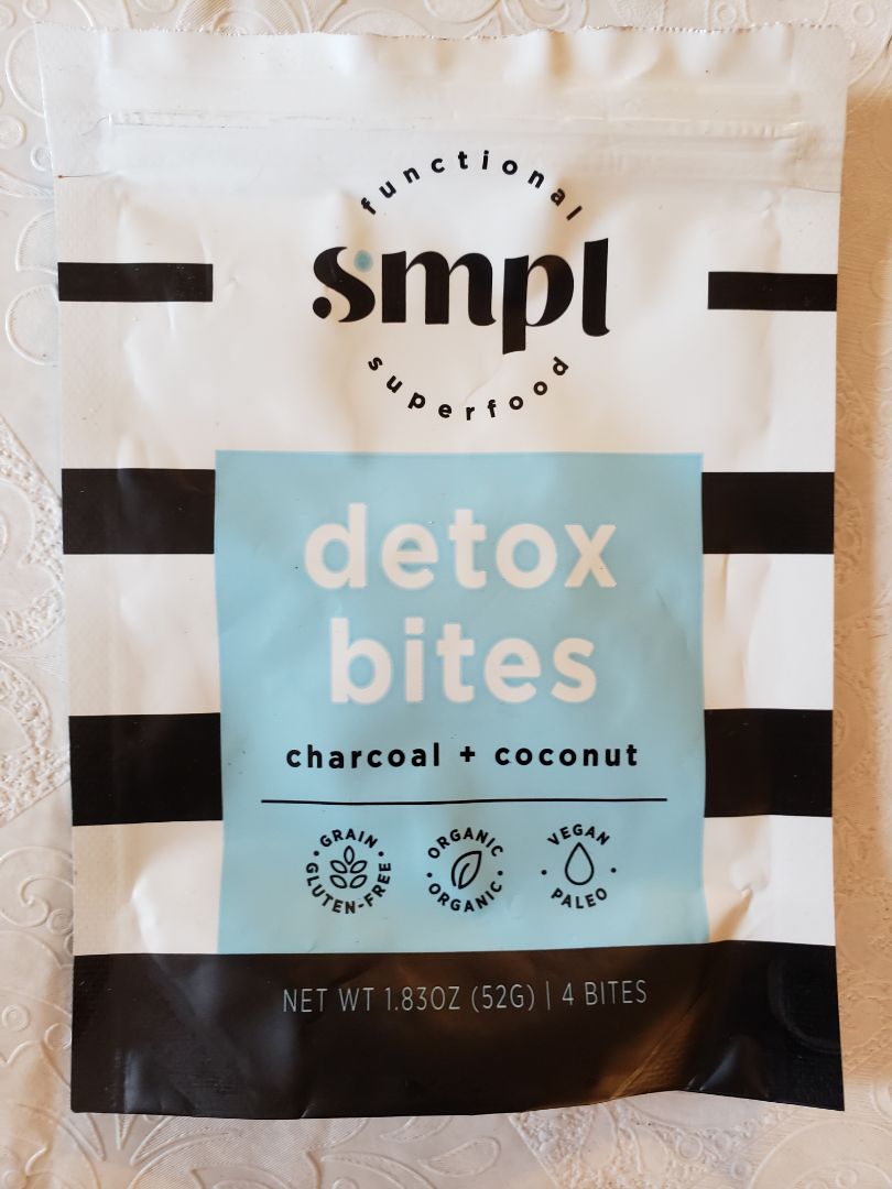 detox bites charcoal + coconut from functional smpl superfood - Vegan ...