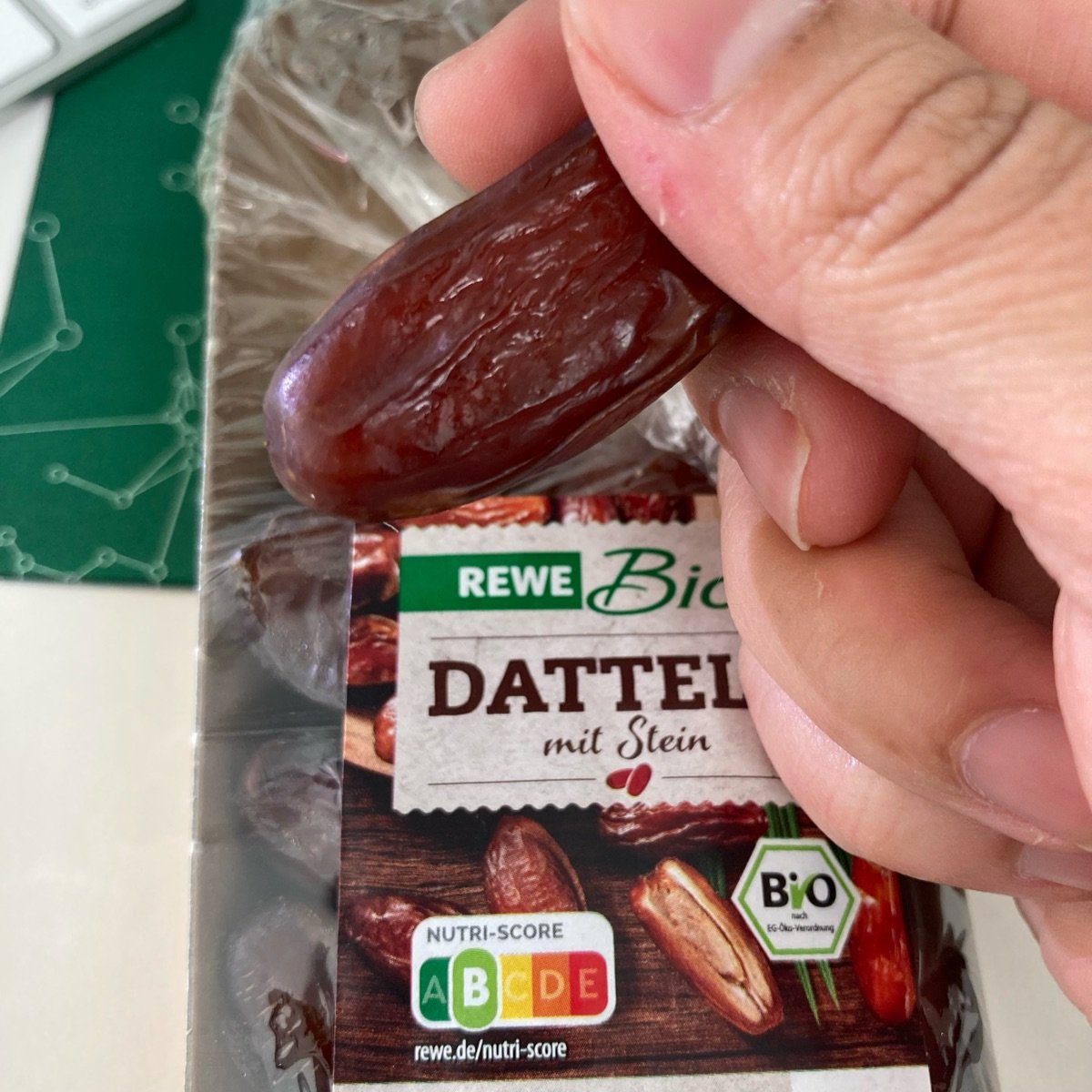 Datteln mit stein from Rewe Bio - Vegan Product Reviews & Ratings ...